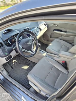 Grey Honda Insight 2011 in Klaipeda, with an engine capacity of 1.30 L and mileage of 220 thousand km for 5200 €, photo 9 on AUTOMOTO.COM.LV