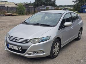 Pelēks Honda Insight 2011 Viļņa, ar dzinēja tilpumu 1.34 L un nobraukumu 141 tūkst. km par 3850 €, foto  vietnē AUTOMOTO.COM.LV