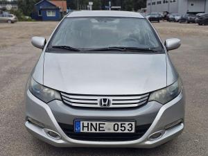 Pelēks Honda Insight 2011 Viļņa, ar dzinēja tilpumu 1.34 L un nobraukumu 141 tūkst. km par 3850 €, foto 3 vietnē AUTOMOTO.COM.LV