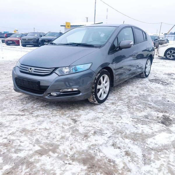 Pelēks Honda Insight 2012 Viļņa, ar dzinēja tilpumu 1.34 L un nobraukumu 236 tūkst. km par 4950 €, foto 3 vietnē AUTOMOTO.COM.LV