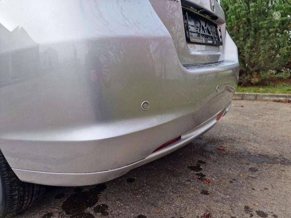 Grey Honda Insight 2012 in Ukmerge, with an engine capacity of 1.34 L and mileage of 264 thousand km for 4250 €, photo 6 on AUTOMOTO.COM.LV