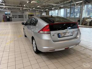 Honda Insight 2009 Viļņa, ar dzinēja tilpumu 1.30 L un nobraukumu 195 tūkst. km par 3000 €, foto 4 vietnē AUTOMOTO.COM.LV