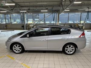 Honda Insight 2009 Viļņa, ar dzinēja tilpumu 1.30 L un nobraukumu 195 tūkst. km par 3000 €, foto 6 vietnē AUTOMOTO.COM.LV