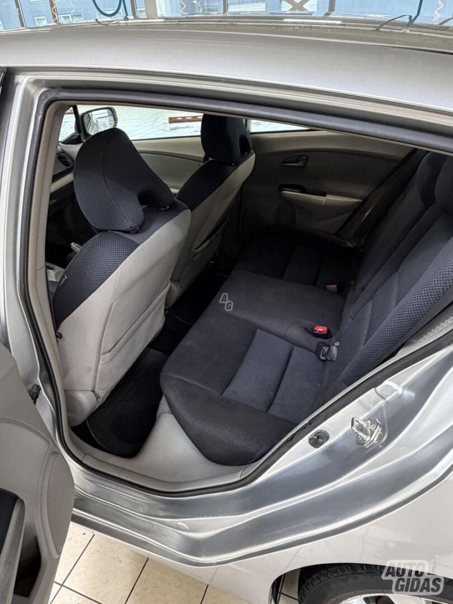 Honda Insight 2009 Viļņa, ar dzinēja tilpumu 1.30 L un nobraukumu 195 tūkst. km par 3000 €, foto 10 vietnē AUTOMOTO.COM.LV