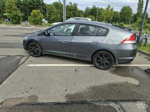 Honda Insight 2009 in Vilnius, with an engine capacity of 1.30 L and mileage of 158 thousand km for 4250 €, photo 5 on AUTOMOTO.COM.LV