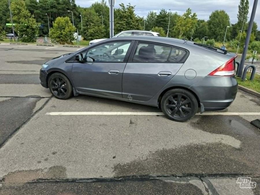 Honda Insight 2009 in Vilnius, with an engine capacity of 1.30 L and mileage of 158 thousand km for 4250 €, photo 5 on AUTOMOTO.COM.LV