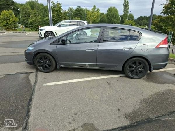 Honda Insight 2009 Viļņa, ar dzinēja tilpumu 1.30 L un nobraukumu 158 tūkst. km par 4250 €, foto 5 vietnē AUTOMOTO.COM.LV