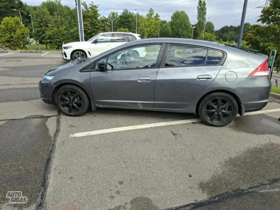 Honda Insight 2009 in Vilnius, with an engine capacity of 1.30 L and mileage of 158 thousand km for 4250 €, photo 6 on AUTOMOTO.COM.LV