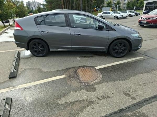 Honda Insight 2009 Viļņa, ar dzinēja tilpumu 1.30 L un nobraukumu 158 tūkst. km par 4250 €, foto 8 vietnē AUTOMOTO.COM.LV