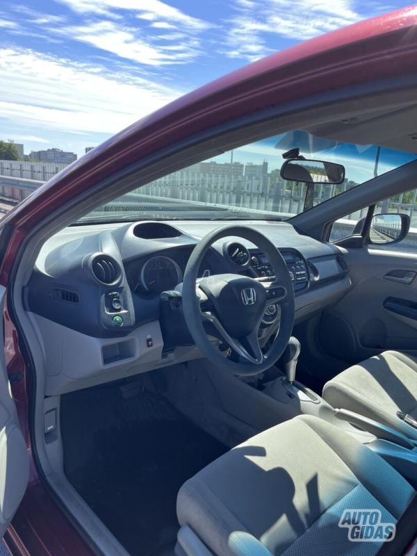 Honda Insight 2010 in Vilnius, with an engine capacity of 1.30 L and mileage of 230 thousand km for 2999 €, photo 9 on AUTOMOTO.COM.LV