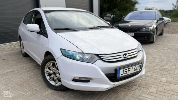 Honda Insight 2011 in Vilnius, with an engine capacity of 1.30 L and mileage of 350 thousand km for 1950 €, photo 1 on AUTOMOTO.COM.LV