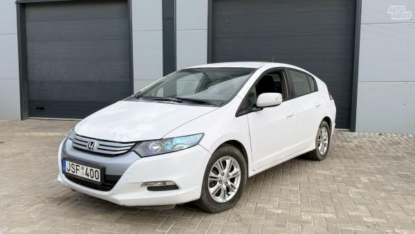Honda Insight 2011 in Vilnius, with an engine capacity of 1.30 L and mileage of 350 thousand km for 1950 €, photo 3 on AUTOMOTO.COM.LV