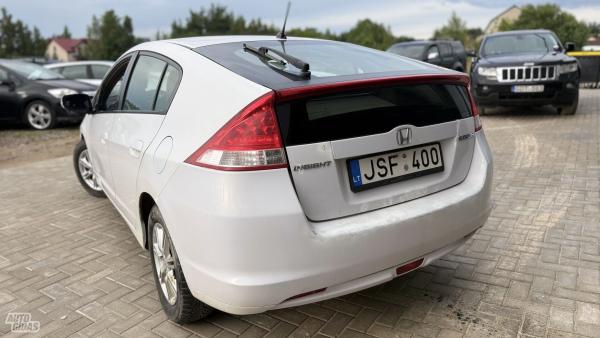 Honda Insight 2011 in Vilnius, with an engine capacity of 1.30 L and mileage of 350 thousand km for 1950 €, photo 5 on AUTOMOTO.COM.LV