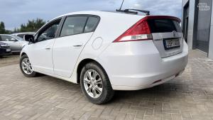Honda Insight 2011 Viļņa, ar dzinēja tilpumu 1.30 L un nobraukumu 350 tūkst. km par 1950 €, foto 7 vietnē AUTOMOTO.COM.LV