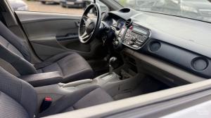 Honda Insight 2011 Viļņa, ar dzinēja tilpumu 1.30 L un nobraukumu 350 tūkst. km par 1950 €, foto 8 vietnē AUTOMOTO.COM.LV