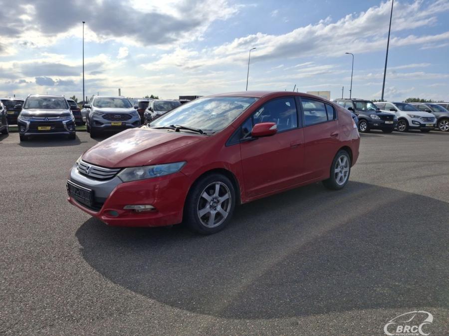Honda Insight 2011 Viļņa, ar dzinēja tilpumu 1.34 L un nobraukumu 196 tūkst. km par 2900 €, foto 4 vietnē AUTOMOTO.COM.LV