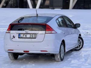 Balts Honda Insight 2009 Viļņa, ar dzinēja tilpumu 1.34 L un nobraukumu 248 tūkst. km par 3850 €, foto 5 vietnē AUTOMOTO.COM.LV
