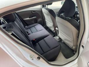 Balts Honda Insight 2009 Viļņa, ar dzinēja tilpumu 1.34 L un nobraukumu 238 tūkst. km par 3950 €, foto 13 vietnē AUTOMOTO.COM.LV