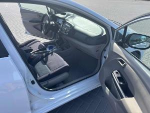 White Honda Insight 2009 in Telschi, with an engine capacity of 1.34 L and mileage of 198 thousand km for 3999 €, photo 15 on AUTOMOTO.COM.LV