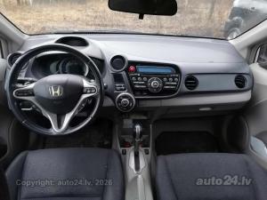 Balts Honda Insight 2009 Tartu, ar dzinēja tilpumu 1.30 L un nobraukumu 242 tūkst. km par 2500 €, foto 8 vietnē AUTOMOTO.COM.LV