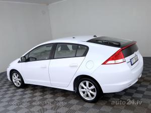 Balts Honda Insight 2012 Tallina, ar dzinēja tilpumu 1.30 L un nobraukumu 197 tūkst. km par 1799 €, foto 5 vietnē AUTOMOTO.COM.LV