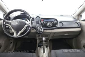Balts Honda Insight 2012 Tallina, ar dzinēja tilpumu 1.30 L un nobraukumu 197 tūkst. km par 1799 €, foto 6 vietnē AUTOMOTO.COM.LV