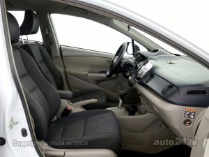 Balts Honda Insight 2012 Tallina, ar dzinēja tilpumu 1.30 L un nobraukumu 197 tūkst. km par 1799 €, foto 7 vietnē AUTOMOTO.COM.LV