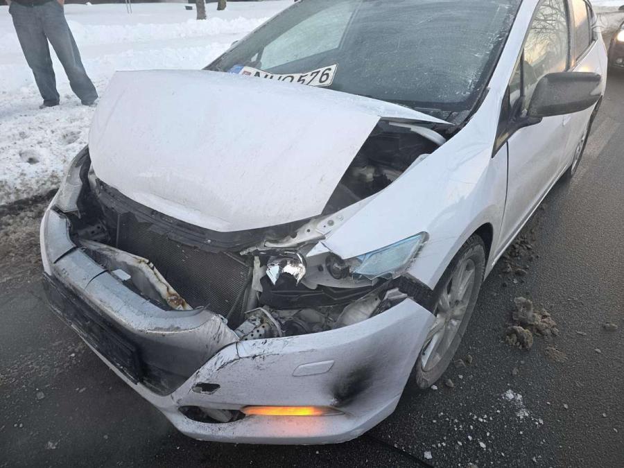 White Honda Insight 2010 in Kretinga, with an engine capacity of 1.34 L and mileage of 237 thousand km for 2000 €, photo 17 on AUTOMOTO.COM.LV