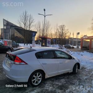 Белый Хонда Инсайт 2009 в Рига, объемом двигателя 1.30 л и пробегом 330 тыс. км за 2300 €, фото  на AUTOMOTO.COM.LV