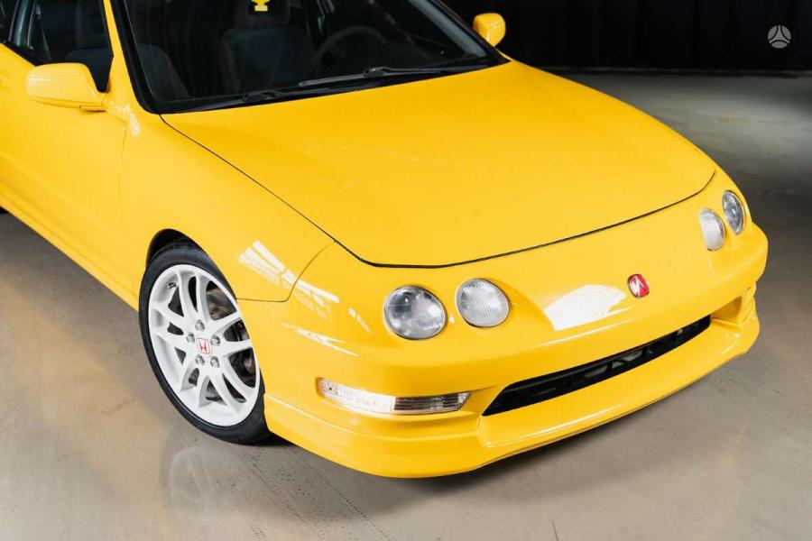 Yellow Honda Integra 2001 in Vilnius, with an engine capacity of 1.80 L and mileage of 60 thousand km for 30000 €, photo 8 on AUTOMOTO.COM.LV