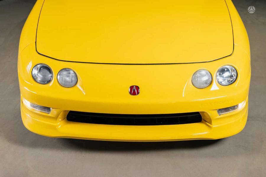 Yellow Honda Integra 2001 in Vilnius, with an engine capacity of 1.80 L and mileage of 60 thousand km for 30000 €, photo 9 on AUTOMOTO.COM.LV