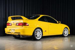 Yellow Honda Integra 2001 in Vilnius, with an engine capacity of 1.80 L and mileage of 60 thousand km for 16950 €, photo 5 on AUTOMOTO.COM.LV