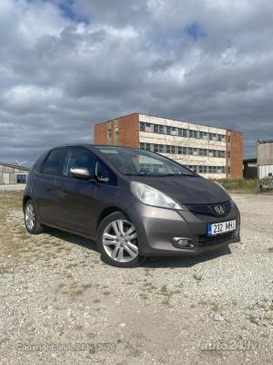Smilšu krāsa Honda Jazz 2012 Pērnava, ar dzinēja tilpumu 1.30 L un nobraukumu 235 tūkst. km par 4000 €, foto  vietnē AUTOMOTO.COM.LV
