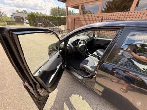 Melns Honda Jazz 2002 Viļņa, ar dzinēja tilpumu 1.30 L un nobraukumu 150 tūkst. km par 1249 €, foto 14 vietnē AUTOMOTO.COM.LV