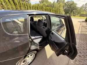 Melns Honda Jazz 2002 Viļņa, ar dzinēja tilpumu 1.30 L un nobraukumu 150 tūkst. km par 1249 €, foto 15 vietnē AUTOMOTO.COM.LV