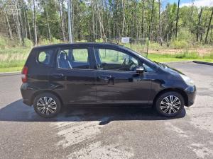 Melns Honda Jazz 2005 Utena, ar dzinēja tilpumu 1.30 L un nobraukumu 226 tūkst. km par 970 €, foto 7 vietnē AUTOMOTO.COM.LV