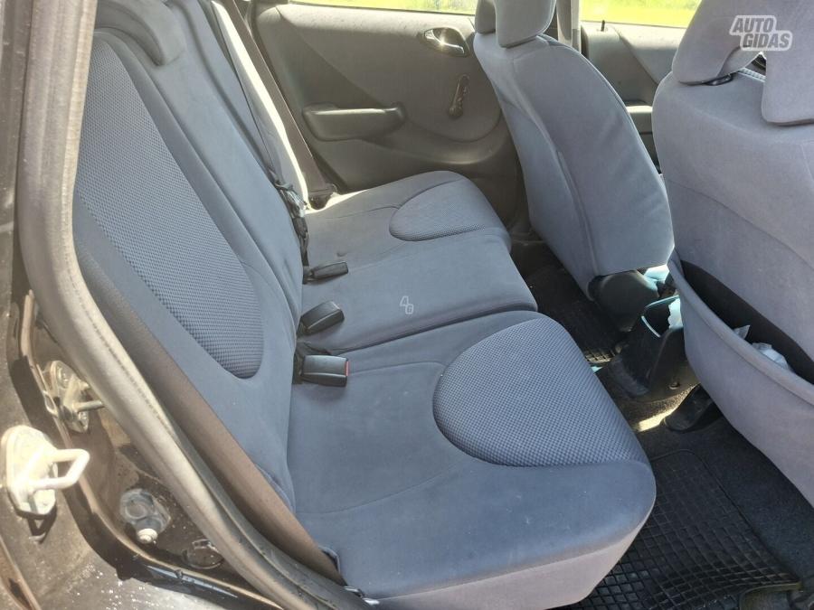 Melns Honda Jazz 2005 Utena, ar dzinēja tilpumu 1.30 L un nobraukumu 226 tūkst. km par 970 €, foto 8 vietnē AUTOMOTO.COM.LV
