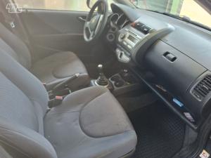 Melns Honda Jazz 2005 Utena, ar dzinēja tilpumu 1.30 L un nobraukumu 226 tūkst. km par 970 €, foto 10 vietnē AUTOMOTO.COM.LV