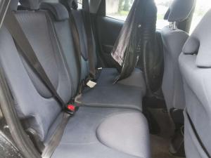 Black Honda Jazz 2005 in Vilnius, with an engine capacity of 1.30 L and mileage of 229 thousand km for 2750 €, photo 21 on AUTOMOTO.COM.LV