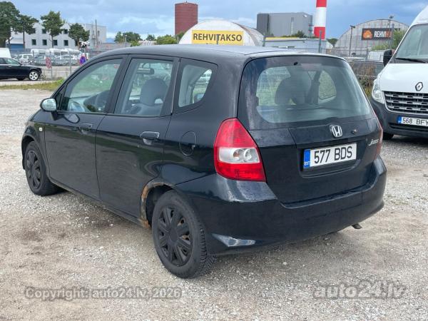 Melns Honda Jazz 2006 Tallina, ar dzinēja tilpumu 1.20 L un nobraukumu 175 tūkst. km par 1100 €, foto 2 vietnē AUTOMOTO.COM.LV