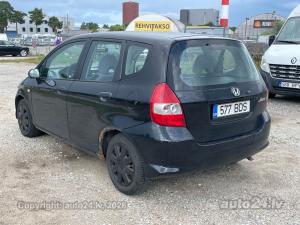 Black Honda Jazz 2006 in Tallinn, with an engine capacity of 1.20 L and mileage of 175 thousand km for 1100 €, photo 3 on AUTOMOTO.COM.LV