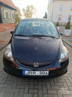 Black Honda Jazz 2006 in Druskininkai, with an engine capacity of 1.20 L and mileage of 272 thousand km for 700 €, photo  on AUTOMOTO.COM.LV