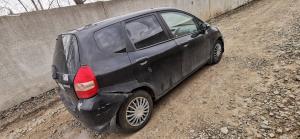 Black Honda Jazz 2007 in Kaunas, with an engine capacity of 1.30 L and mileage of 124 thousand km for 666 €, photo 4 on AUTOMOTO.COM.LV