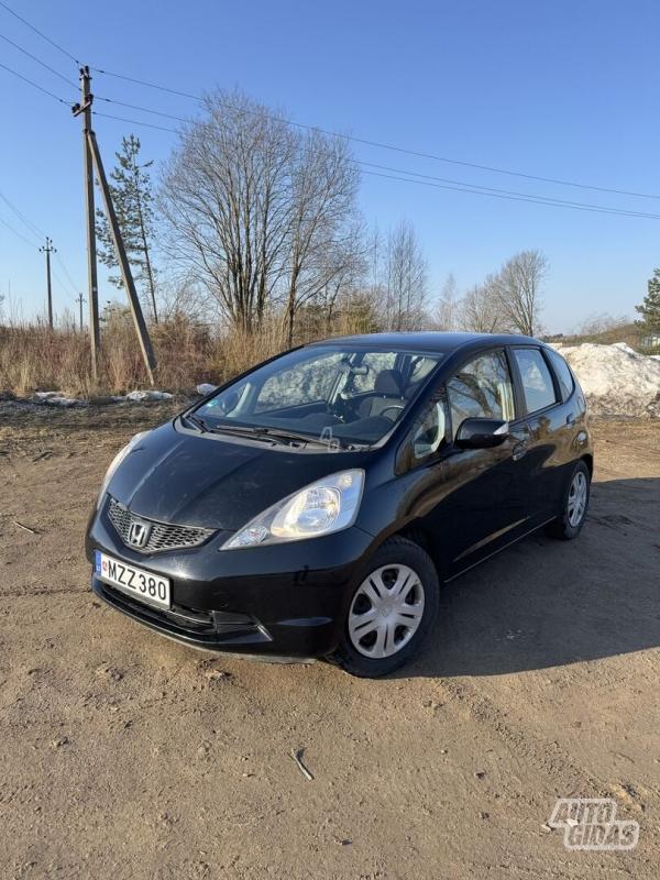 Melns Honda Jazz 2009 Viļņa, ar dzinēja tilpumu 1.30 L un nobraukumu 205 tūkst. km par 2300 €, foto 1 vietnē AUTOMOTO.COM.LV