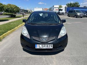 Melns Honda Jazz 2009 Viļņa, ar dzinēja tilpumu 1.34 L un nobraukumu 222 tūkst. km par 2450 €, foto 3 vietnē AUTOMOTO.COM.LV