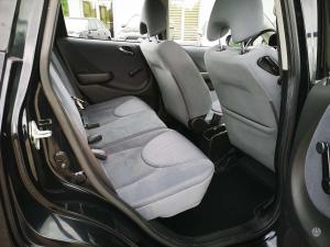 Black Honda Jazz 2009 in Radviliskis, with an engine capacity of 1.34 L and mileage of 199 thousand km for 2450 €, photo 13 on AUTOMOTO.COM.LV