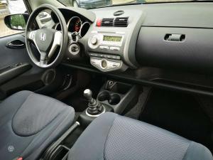 Black Honda Jazz 2009 in Radviliskis, with an engine capacity of 1.34 L and mileage of 199 thousand km for 2450 €, photo 14 on AUTOMOTO.COM.LV
