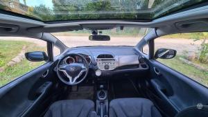 Melns Honda Jazz 2009 Viļņa, ar dzinēja tilpumu 1.34 L un nobraukumu 193 tūkst. km par 1000 €, foto 9 vietnē AUTOMOTO.COM.LV