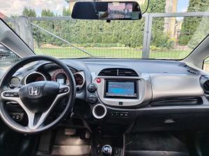 Black Honda Jazz 2009 in Kursenai, with an engine capacity of 1.34 L and mileage of 255 thousand km for 2900 €, photo  on AUTOMOTO.COM.LV