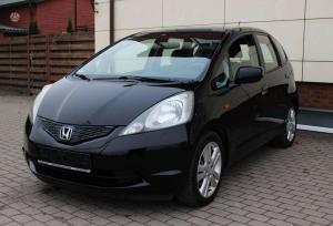 Black Honda Jazz 2011 in Kretinga, with an engine capacity of 1.34 L and mileage of 161 thousand km for 4550 €, photo 2 on AUTOMOTO.COM.LV